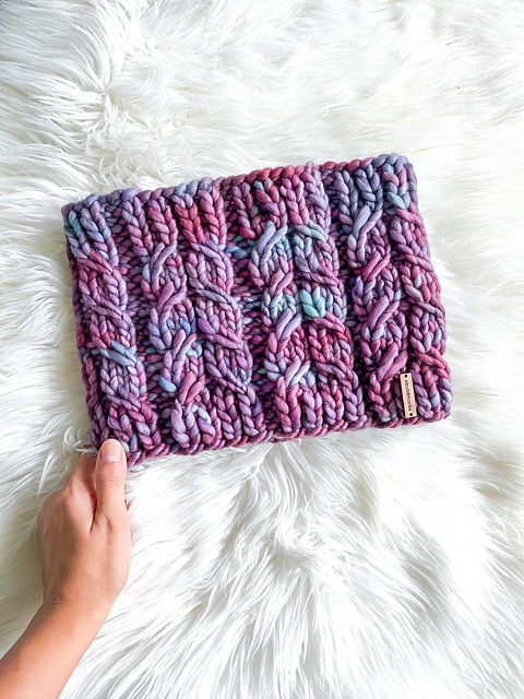 Ravelry: Sugar Twist Cowl pattern by Stephanie Machado Fernandes