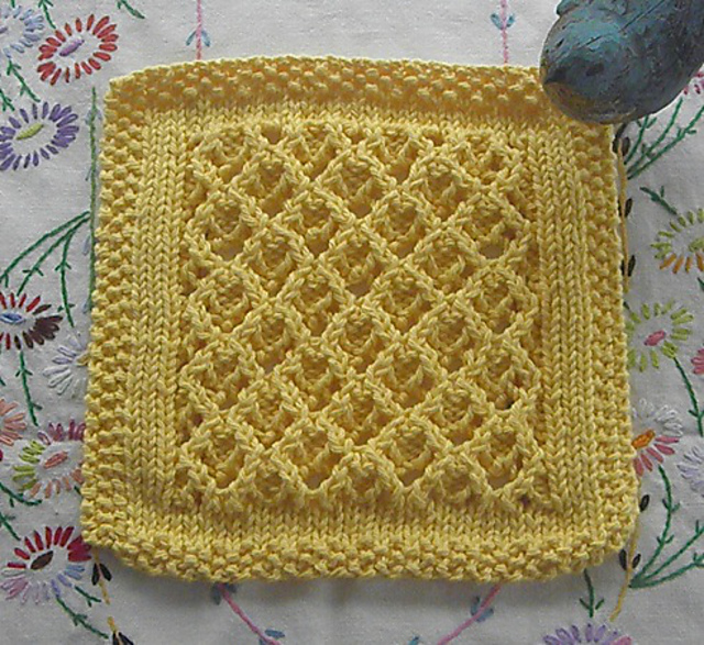 Ravelry: Bobbi pattern by Sue Schaefer