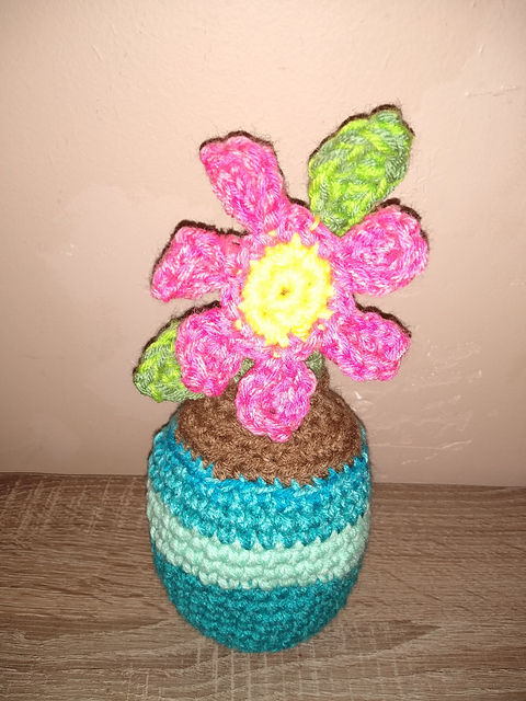 Ravelry: Wonder Plant Pot pattern by Kimberly lynn Wood