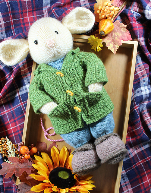 Ravelry: Maurice the Autumnal Mouse pattern by Cilla Webb