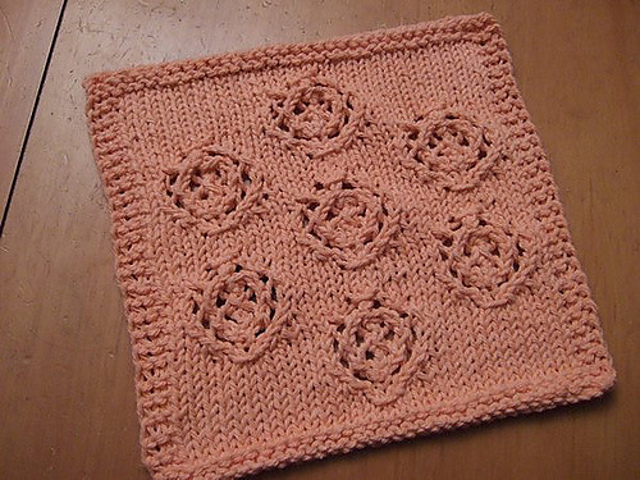 Ravelry: Circles Cloth pattern by SmarieK