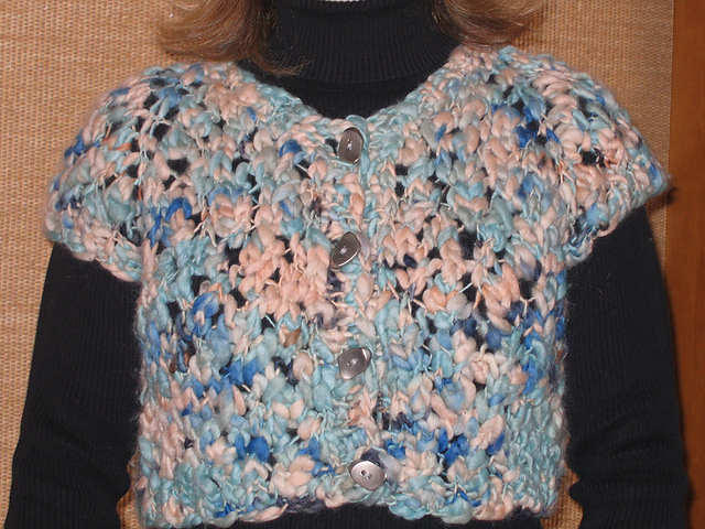 Ravelry: #03 Cropped Raglan Top pattern by Julie Gaddy
