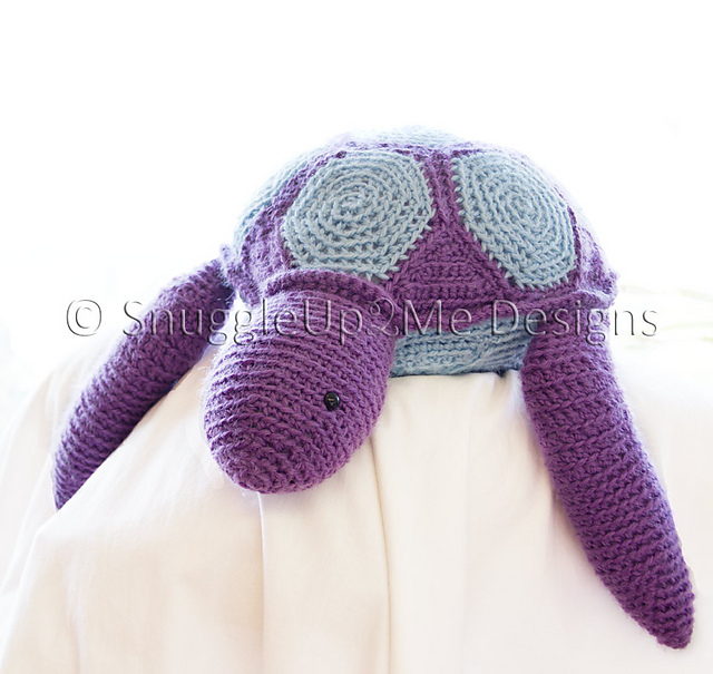 Ravelry: Crochet Sea Turtle Pattern - Pillow Pal pattern by Annie Wang