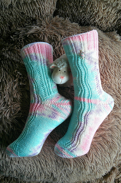 Ravelry: Silkes Schnabubu Zöpfchen pattern by Petra Baur