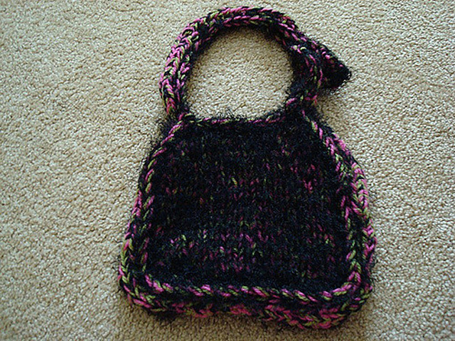 Ravelry: Purse (Knit) pattern by Craft Yarn Council of America