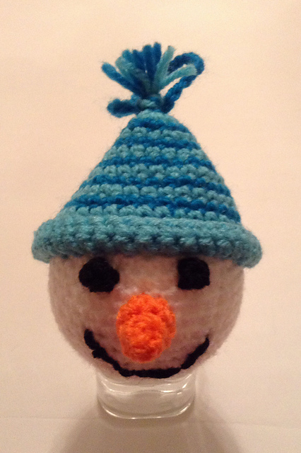 Ravelry: Chilly Billy Snowman Bauble pattern by Sue 'Sooz' Simmons