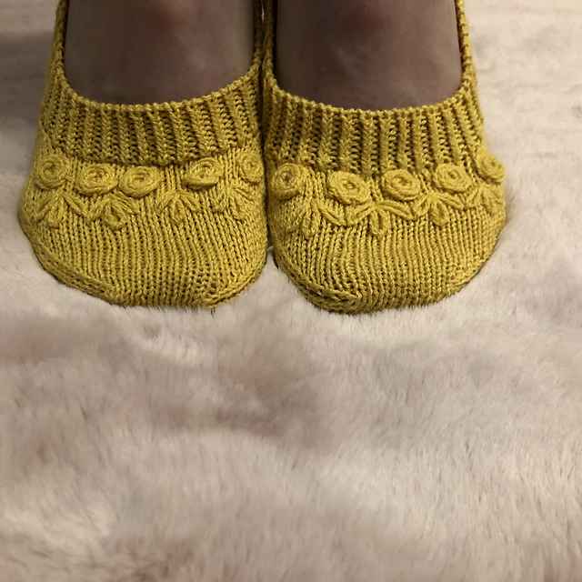 Ravelry: Rimo socks pattern by Monika Winiarska