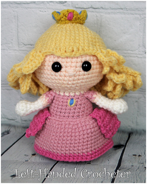 Ravelry: Princess Peach pattern by The Left-Handed Crocheter