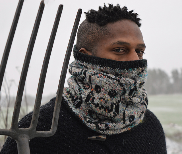 Ravelry: Papa Spooky Cowl pattern by Shauna Caffrey