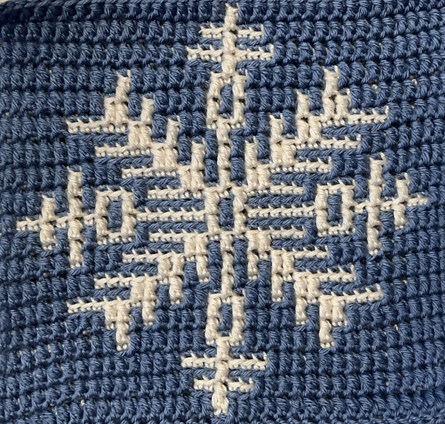 Ravelry: Mosaic Snowflake pattern by Spoon stitched