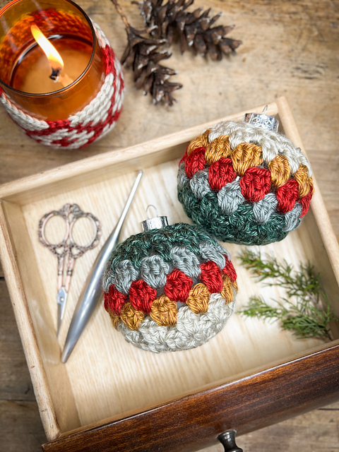 Ravelry: Granny Stitch Bauble pattern by Christine Blue