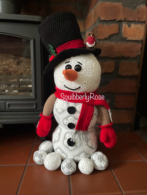 Ravelry: African Flower standing snowman pattern by selina page