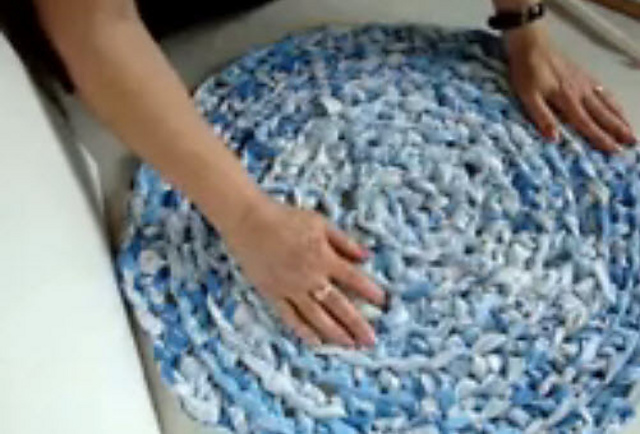 Ravelry: How to crochet a rag rug pattern by Hectanooga1