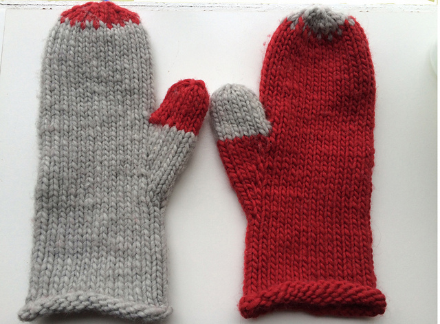 Ravelry: Snow Top Mittens pattern by Suzie von Reyn