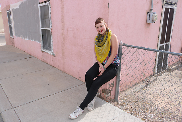 Ravelry: Beeline pattern by Stefanie Japel