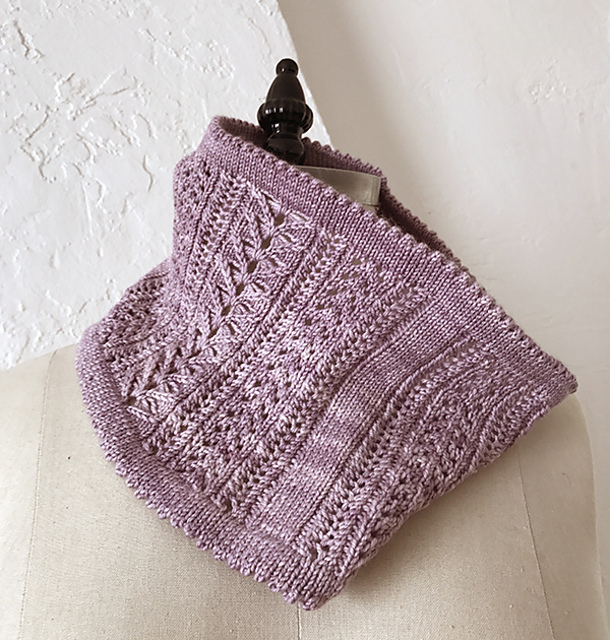 Ravelry: Zylphia Cowl pattern by Stephannie Tallent