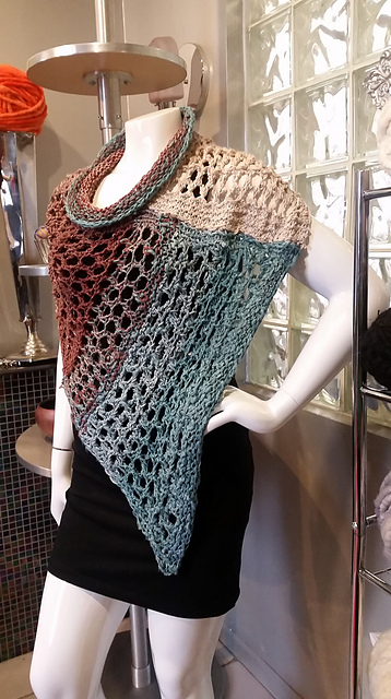 Ravelry: Feza Fishnet Ponchini pattern by StevenBe