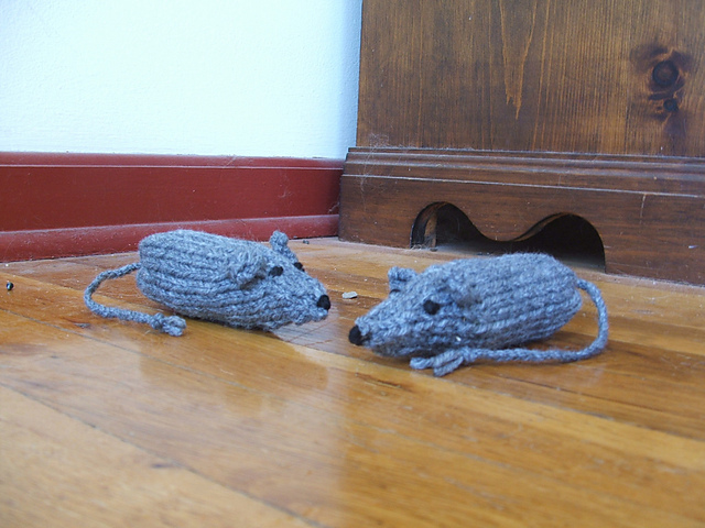 Ravelry: Catnip Friends pattern by Barbara Albright