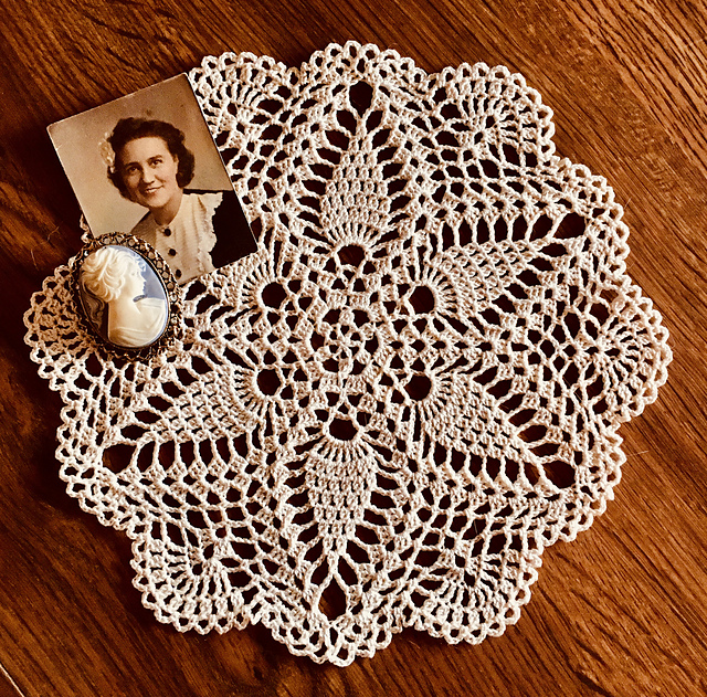 Ravelry: Nostalgia pattern by Karen Steyskal