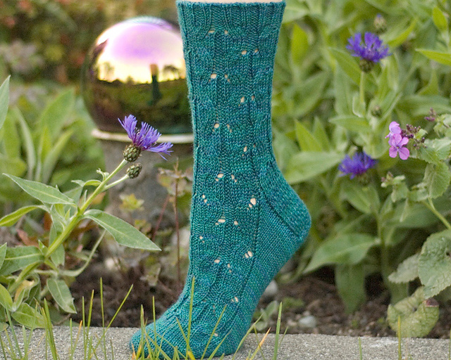 Ravelry: Drift Socks pattern by Melissa J. Goodale