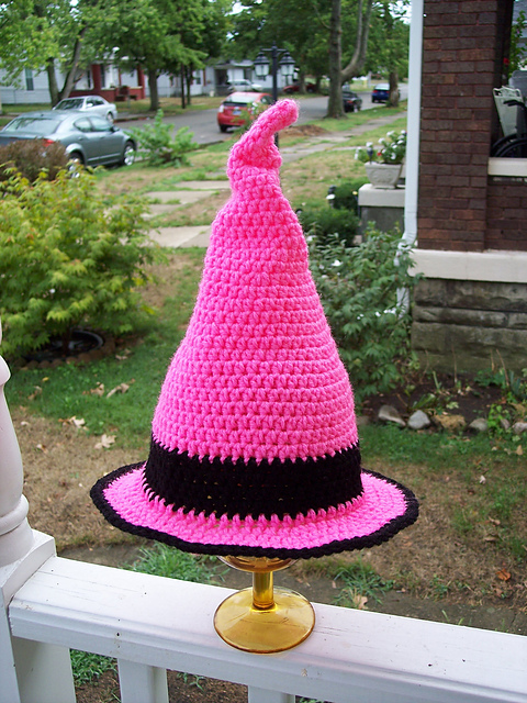 Ravelry: Wicked Wizard Witches Hat pattern by Stitch11