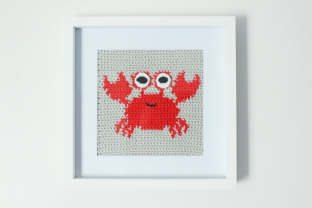 Ravelry: Red Crab Frame pattern by Jessica Jewell