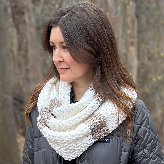 Ravelry: Textured Infinity Scarf pattern by Jessica Underwood