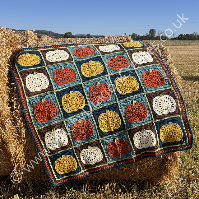 Ravelry: Pumpkin Patch Blanket pattern by StitchyDragon Creates