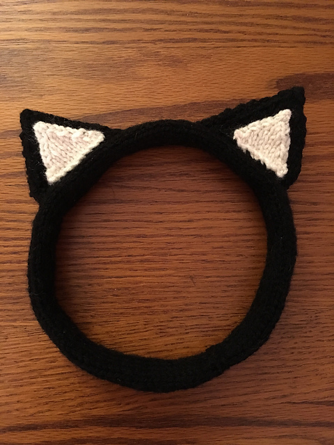 Ravelry: Kitty Cat Ear Headband pattern by Emily Stokes