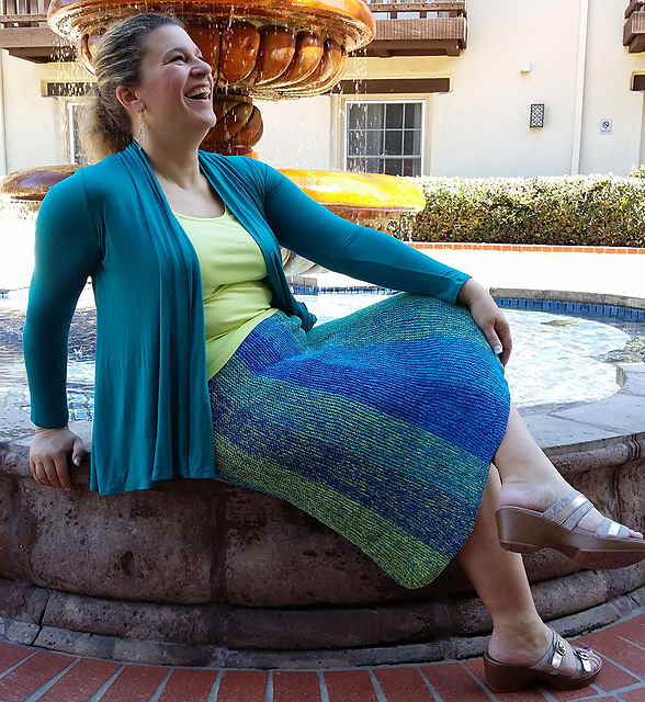 Ravelry: Gradient Flair pattern by Gwen Bortner