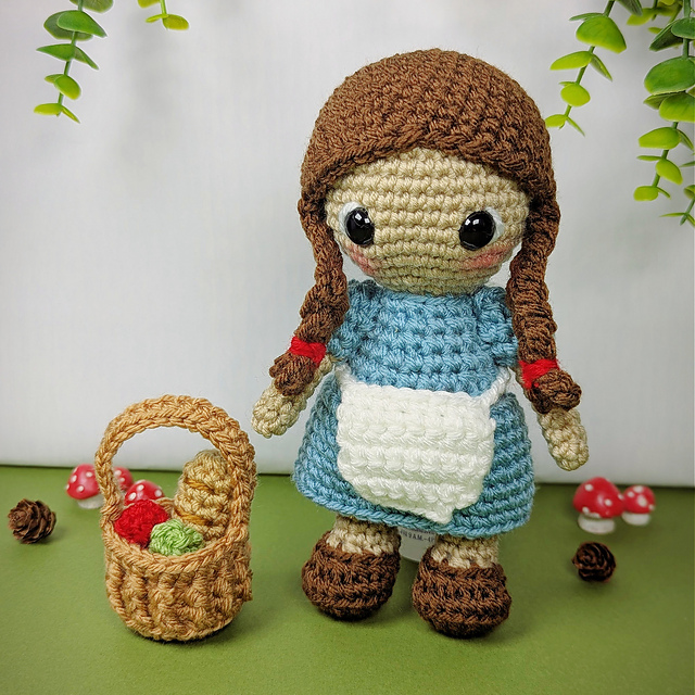 Ravelry: Little Red Riding Hood pattern by Storybook Crochet