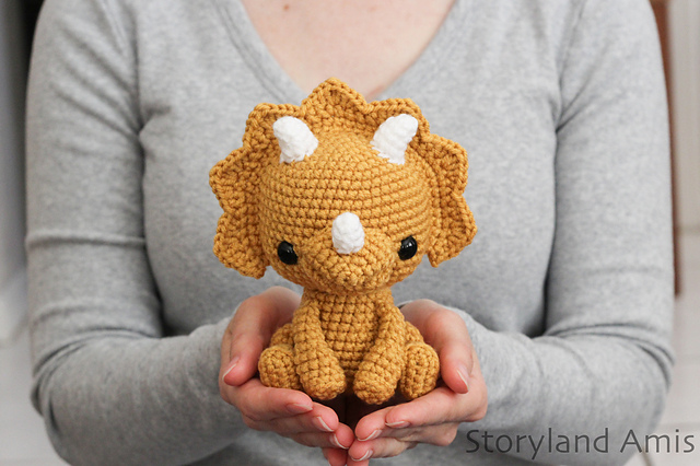 Ravelry: Trixie the Triceratops pattern by Holly Lanier