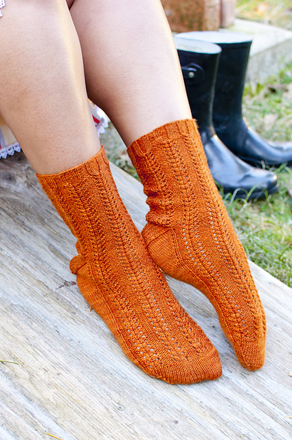 Ravelry: Kelang pattern by Erin Birnel