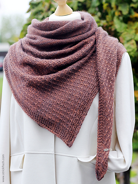 Ravelry: Agathe pattern by Sandra Fischer