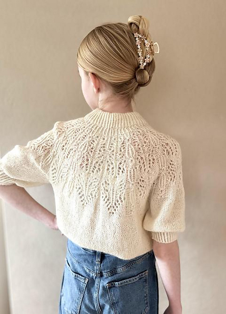 Ravelry: Pernie Tee pattern by Ingeborg Gundersen