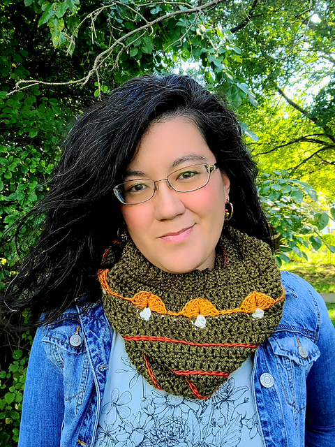 Ravelry: Mushroom Cowl pattern by Suzanne Long