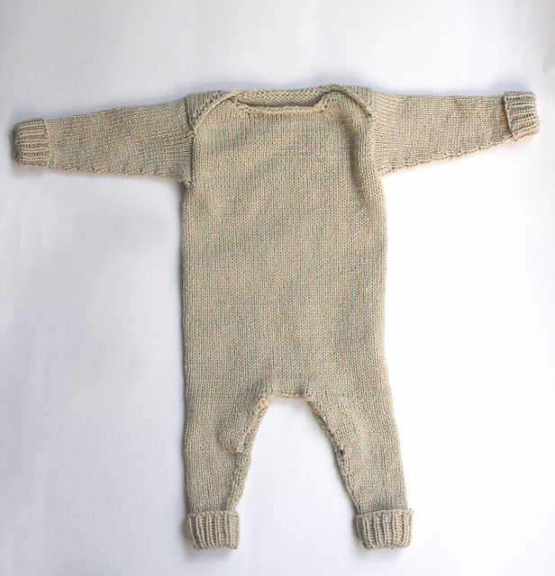 Ravelry: Baby Envelope Romper pattern by Katherine Teixeira