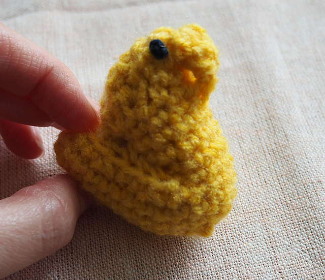 Ravelry: Peeps Chick Amigurumi pattern by Jenna Yamamoto
