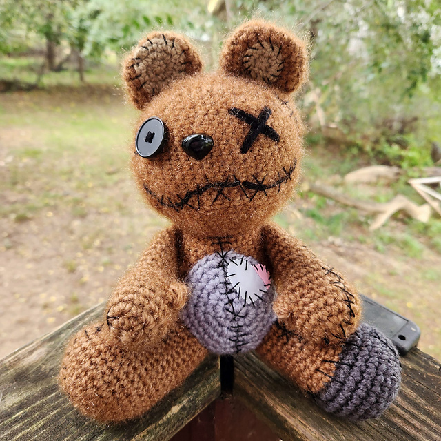 Ravelry: Cinderpaw pattern by StringsandThingsByJoyce