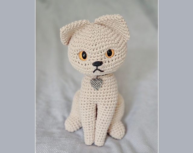 Ravelry: Maurice The Sitting Cat pattern by StuffTheBody