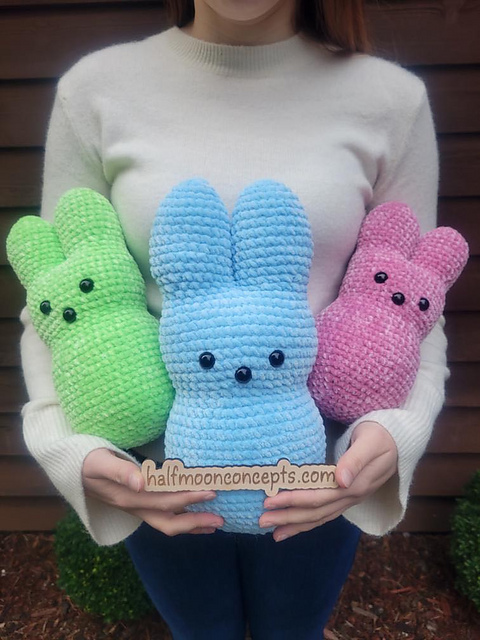 Ravelry: Jumbo Peep pattern by Jennifer Ward