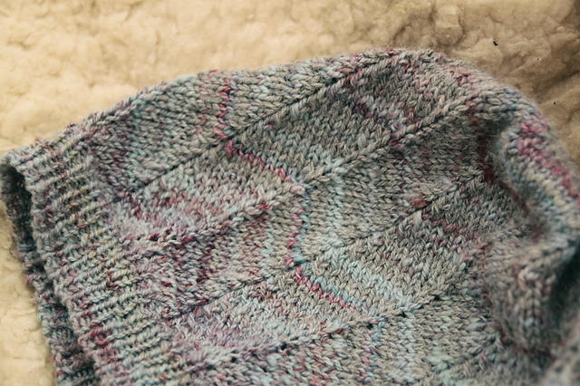 Ravelry: Sueza's Zik Zak Hat