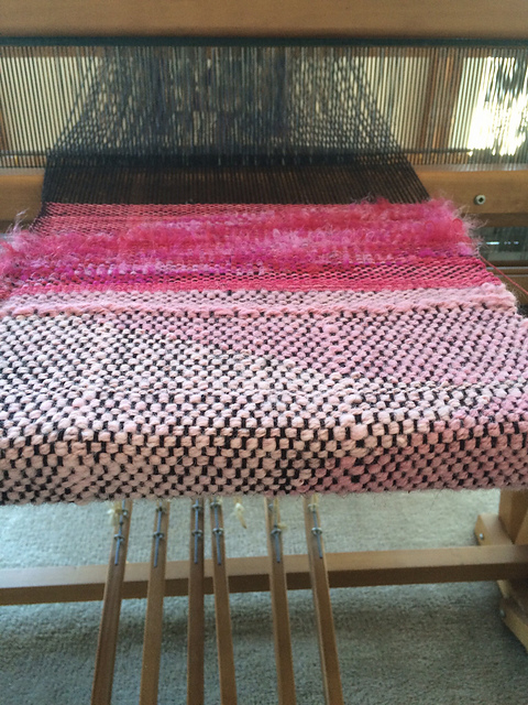 Ravelry: SundownAlpacas' Saori weaving