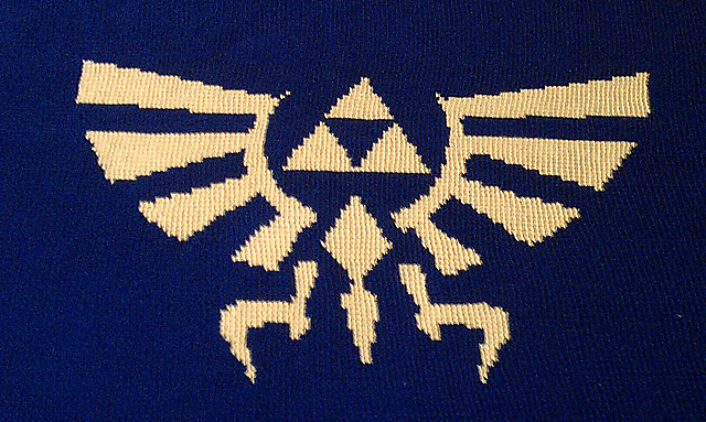 Ravelry: Hylian Royal Crest (Legend of Zelda/Nintendo) pattern by Karin ...