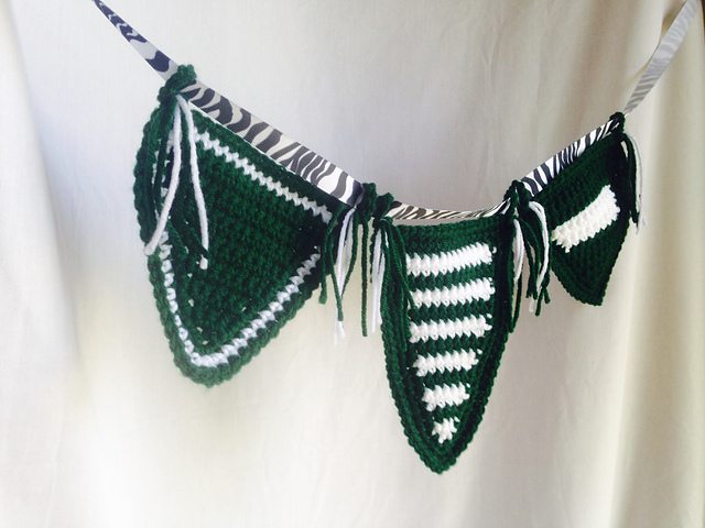 Ravelry: School Spirit Locker Banners pattern by Ellen Elizabeth