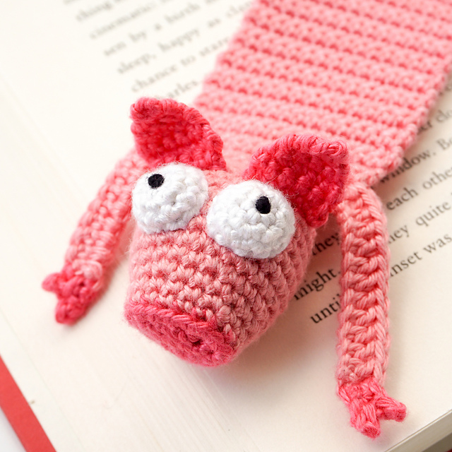 Ravelry: Pig Bookmark pattern by Jonas Matthies