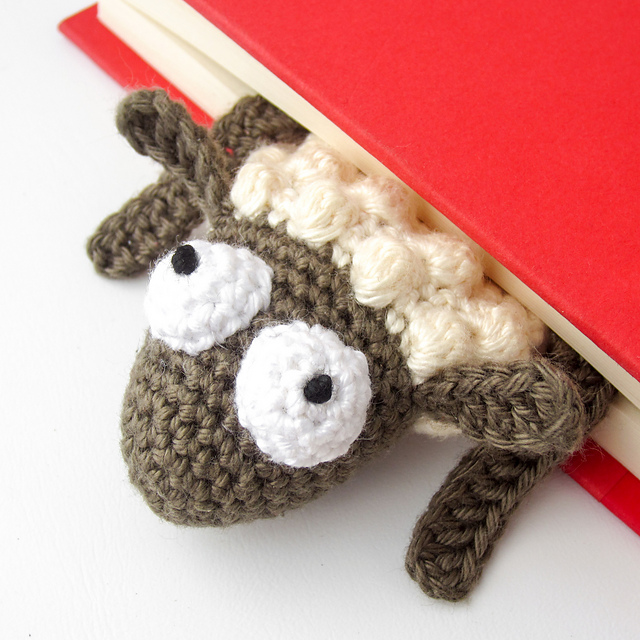 Ravelry: Sheep Bookmark pattern by Jonas Matthies