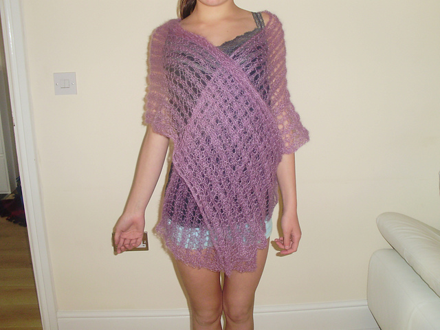 Ravelry: Wedding Wrap/Shawl pattern by Anne Makepeace