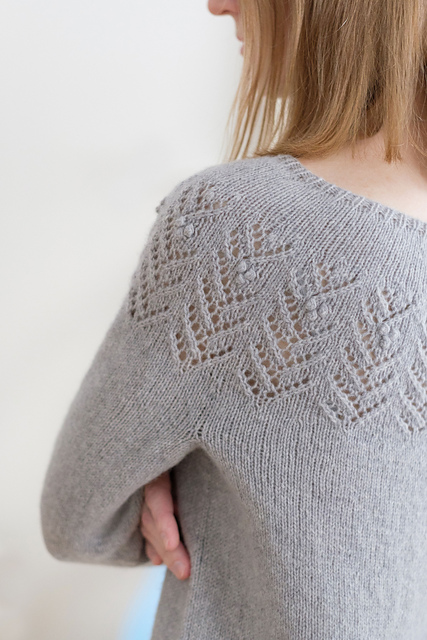 Ravelry: Juniper Berries pattern by SuviKnits