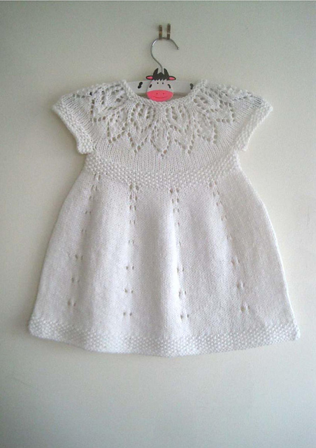 Ravelry: Poppy Dress pattern by Suzie Sparkles